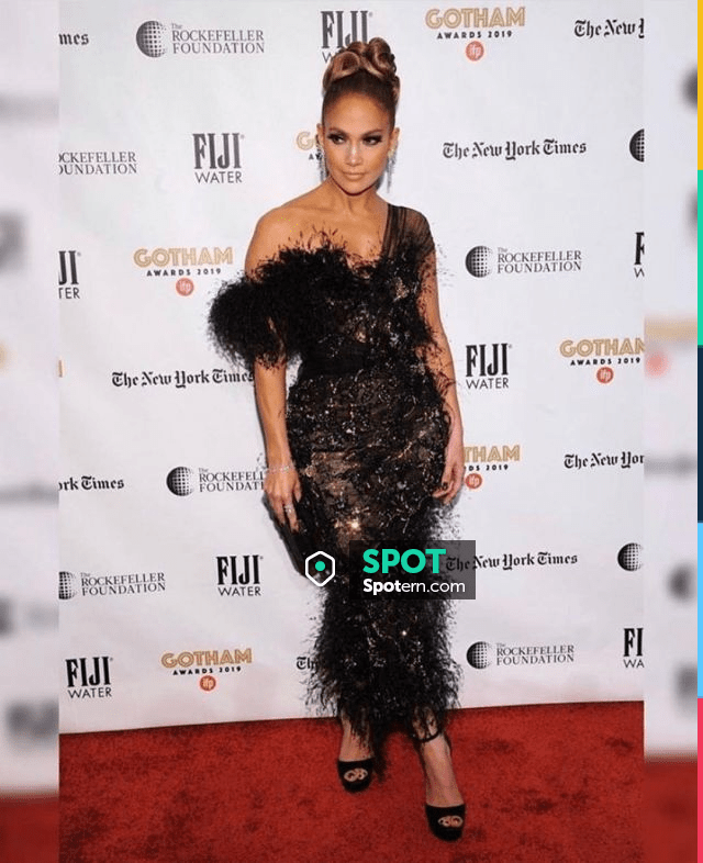 Clemmie Black Shiny Python Clutch Bag de Jennifer Lopez en la cuenta de ...