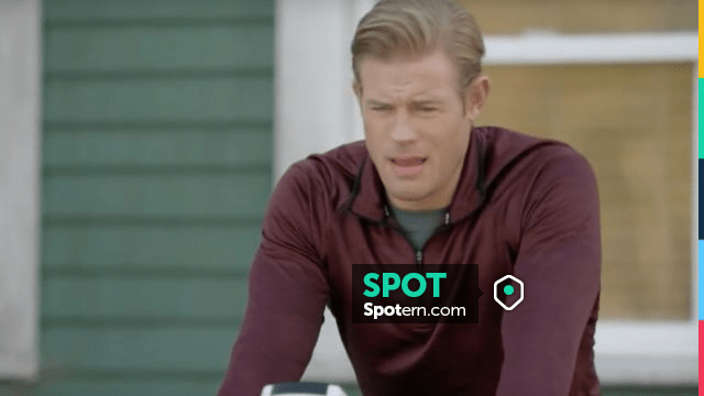 Sports top bordeaux Jake's (Trevor Donovan) in First snow, first love ...