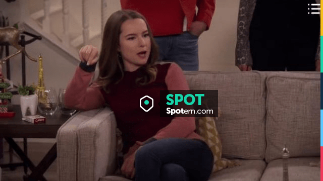 Col­or-Blocked Crew­neck Sweater worn by Emmy Quinn (Bridgit Mendler ...