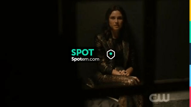 Sandro Bro­cade Tai­lored Jack­et worn by Abigael (Poppy Drayton) in ...