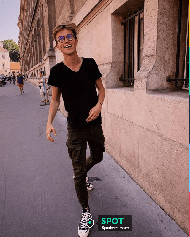 The basketball black bass Sundy Jules on the account Instagram of ...