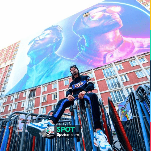 sur le compte Instagram de @ademoofficiel | Spotern