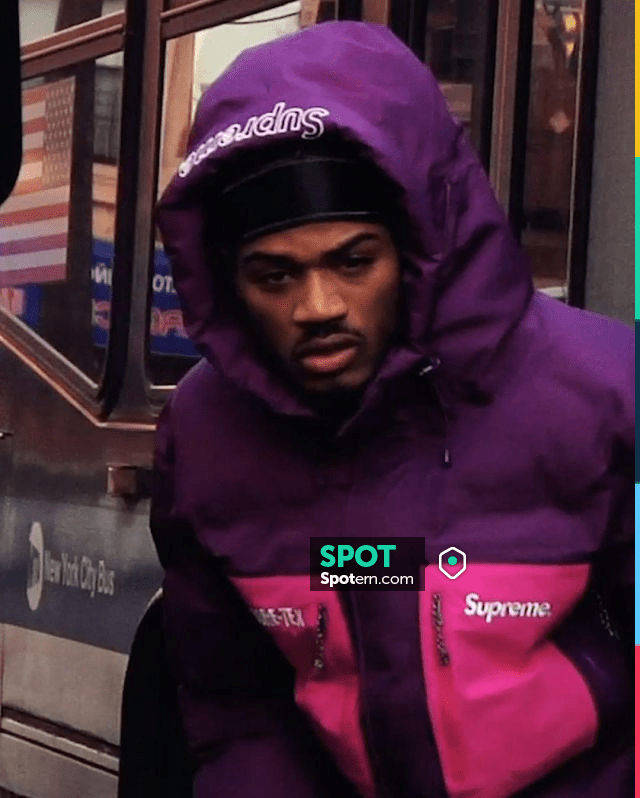 Down jacket on the account Instagram of @supremenewyork | Spotern