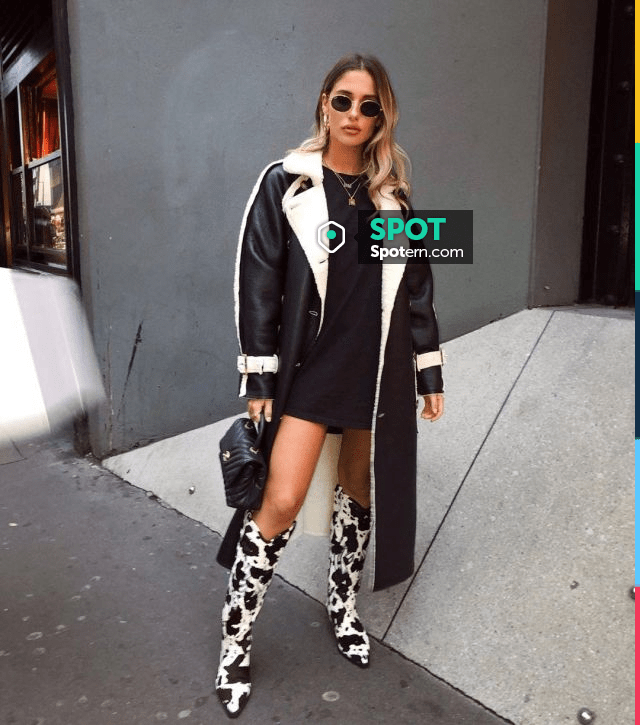 Black Trench Coat of Tia Lineker on the Instagram account @tialineker ...