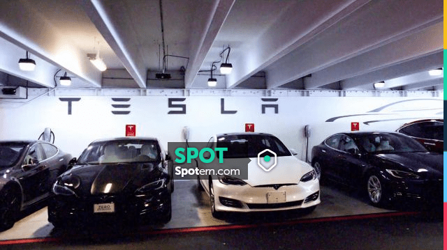 Tesla Model S as seen in 6 Underground | Spotern