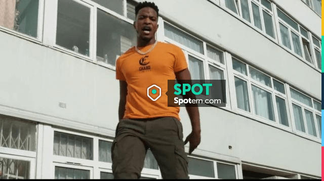 TEE SHIRT LIMITED ORANGE CHARO worn by Niska in Niska - The area is ...