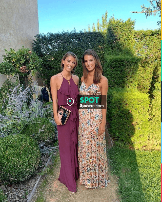 La longue robe violette sans manches d'Eva Colas sur le compte ...