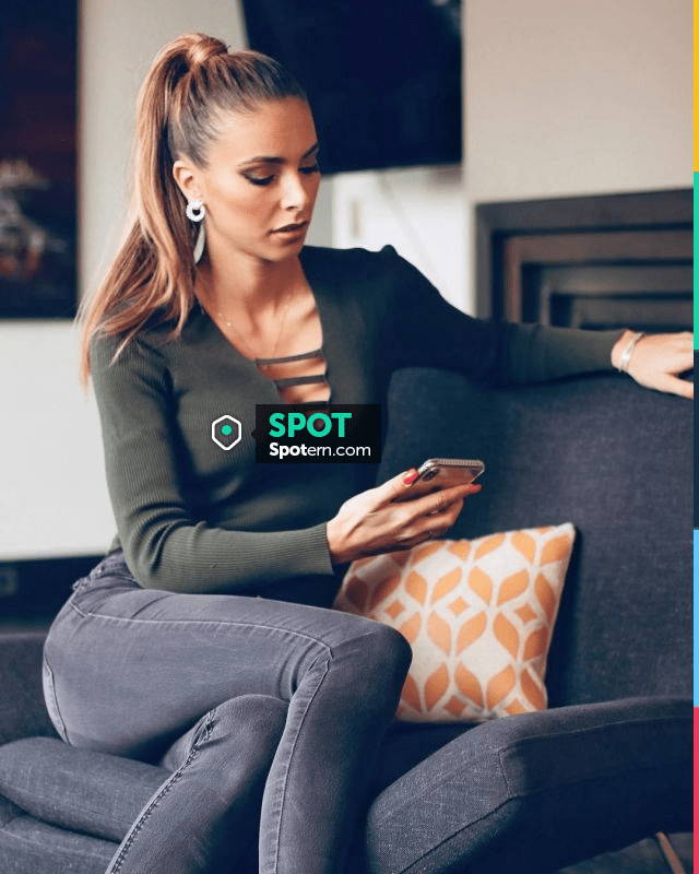 Le pull côtelé vert/kaki d'Eva Colas sur le compte Instagram de ...