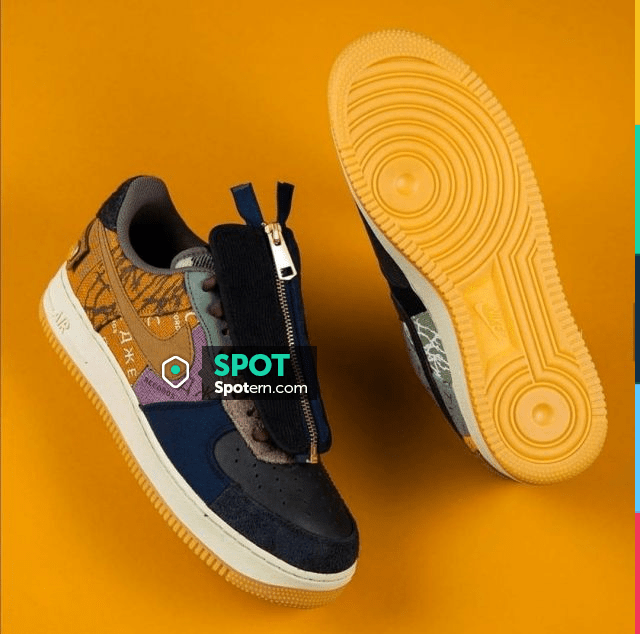 Air Force 1 Low Travis Scott Cactus Jack sur le compte Instagram de @cavarez_ | Spotern