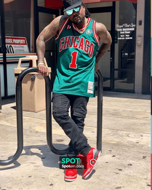 The sneakers red with printed worn by Wale on the account Instagram of ...