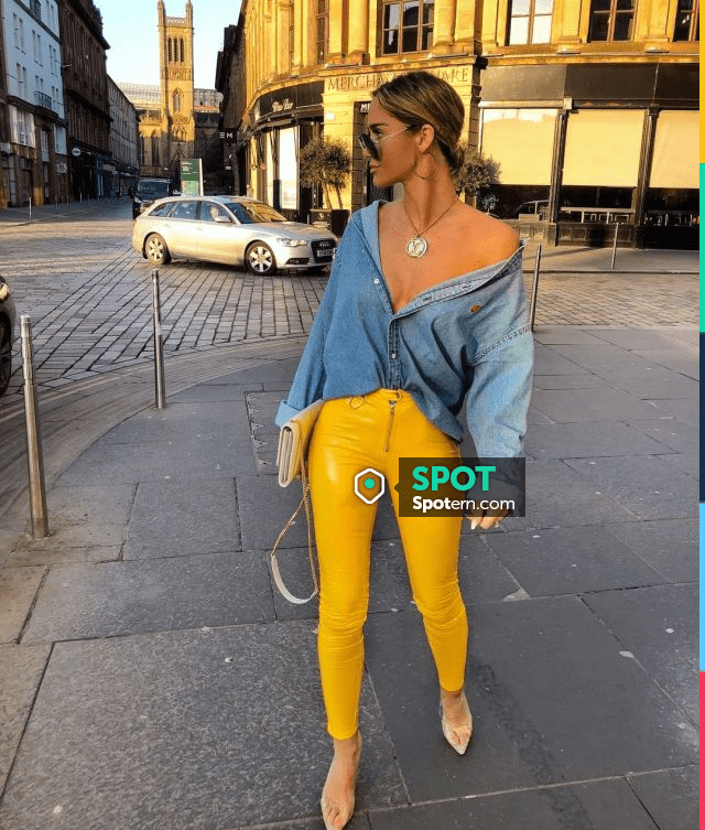Jaune Pantalon de Emily Shak sur l'Instagram account @emilyshak | Spotern