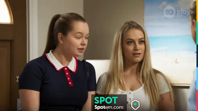 Snap But­ton Fit­ted Crop worn by Roxy Willis (Zima Anderson) as seen ...