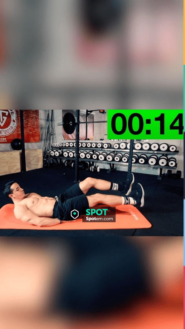 The shirt plain black worn by Tibo InShape on the account Instagram of ...