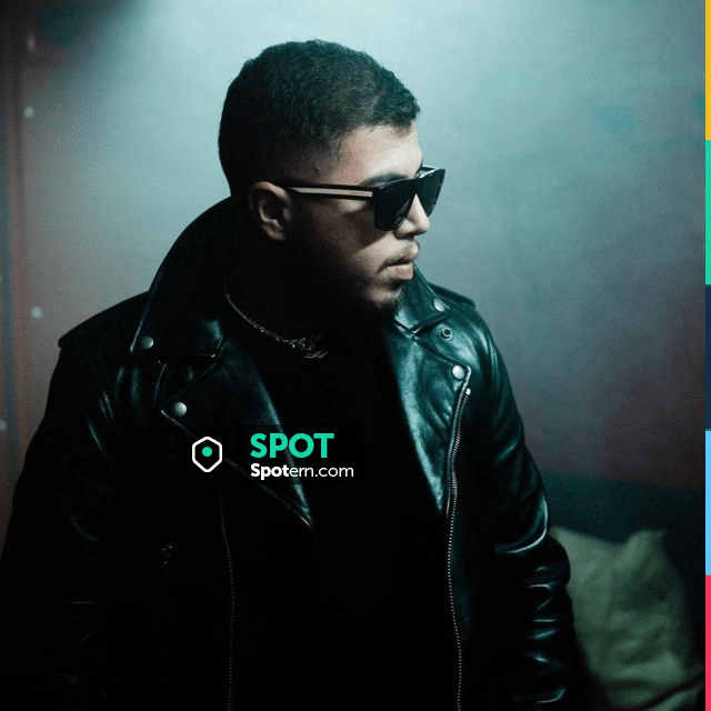 The biker jacket in black leather worn by Hamza on the account ...