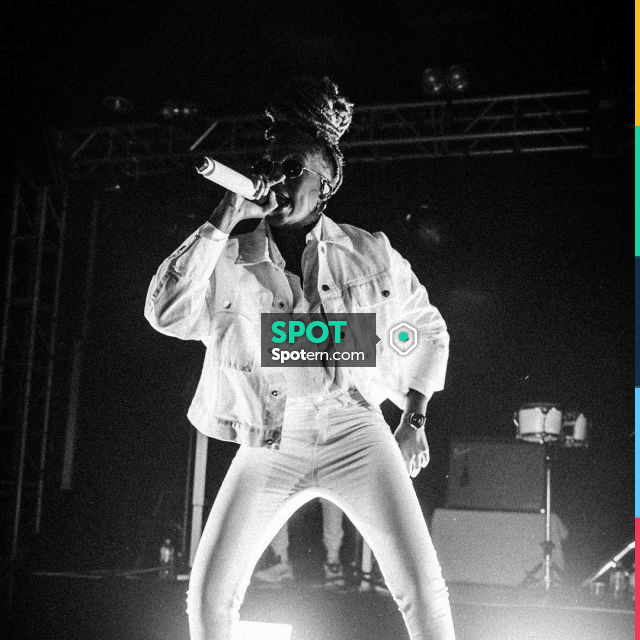 Jean jacket, white cropped worn by Little Simz on the account Instagram ...