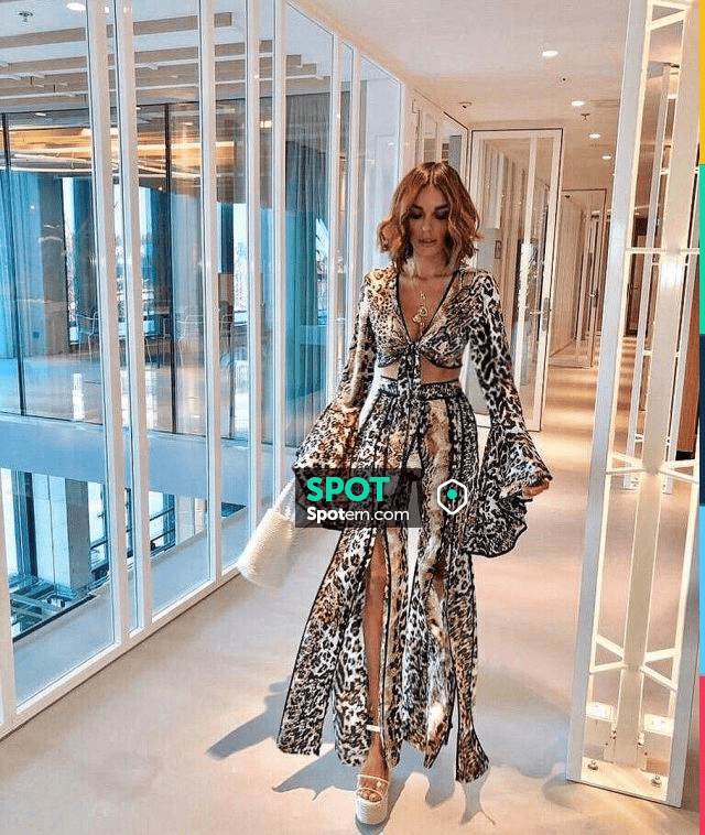 Printed Pants of Tara Maynard on the Instagram account @taramays25 ...