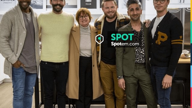 Single breasted camel coat of Kathy Dooley in Queer Eye (S04E01) | Spotern
