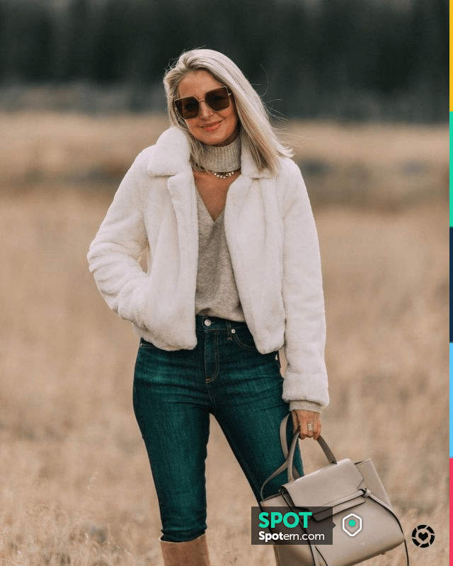 Hand­bags of Erin Busbee on the Instagram account @busbeestyle | Spotern