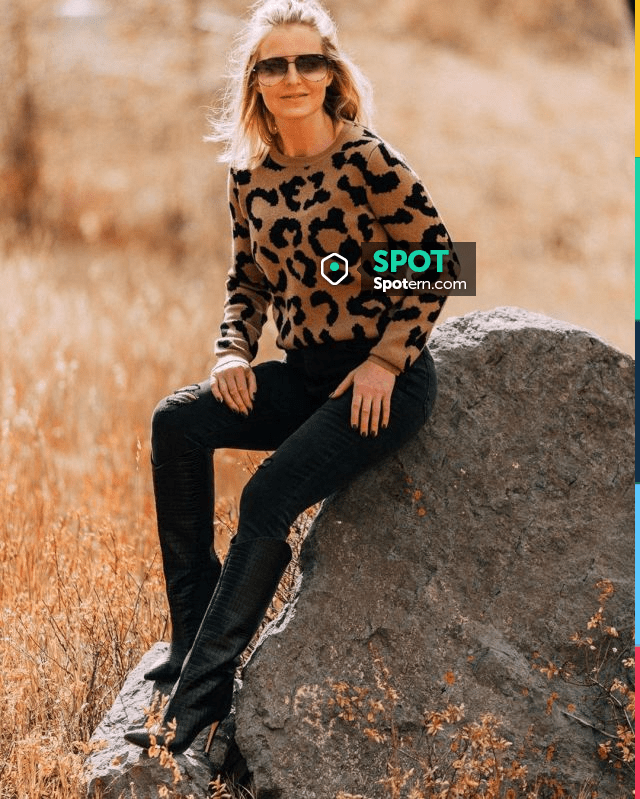 Printed Top of Erin Busbee on the Instagram account @busbeestyle | Spotern
