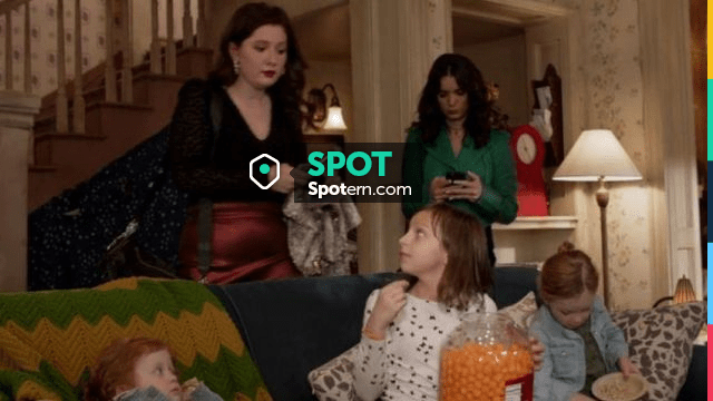 Black V Neck Bodysuit worn by Debbie Gallagher (Emma Kenney) in ...