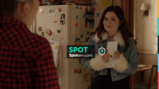 Denim Jacket with White Fur Trim worn by Debbie Gallagher (Emma Kenney ...