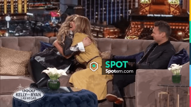 Gucci Leather Drag­on­fly Belt worn by Kelly Ripa on LIVE with Kelly ...