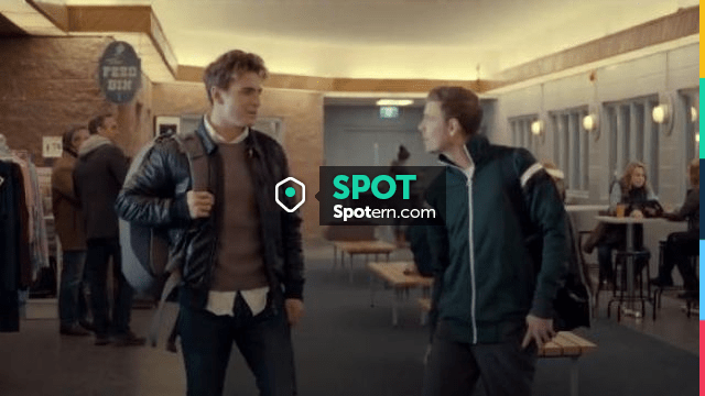 Leather Jack­et in Black worn by Justin Davis (Evan Roderick) in ...