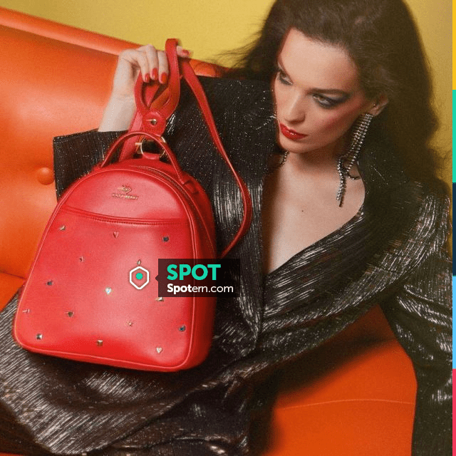 The backpack red by Katy Perry on the account Instagram of @katyperry ...