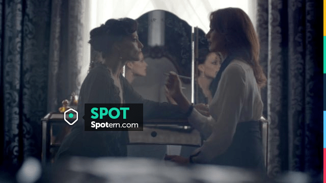 Perfume of Irene Adler (Lara Pulver) in Sherlock (S02E01) | Spotern