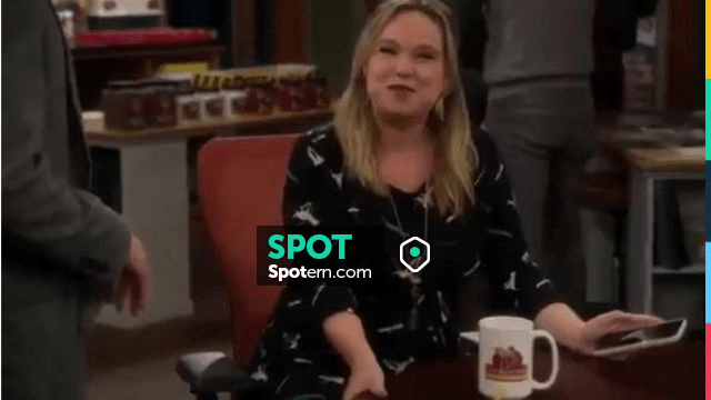 Ma­ter­ni­ty Mi­di Dress worn by Kristin Baxter (Amanda Fuller) in Last ...