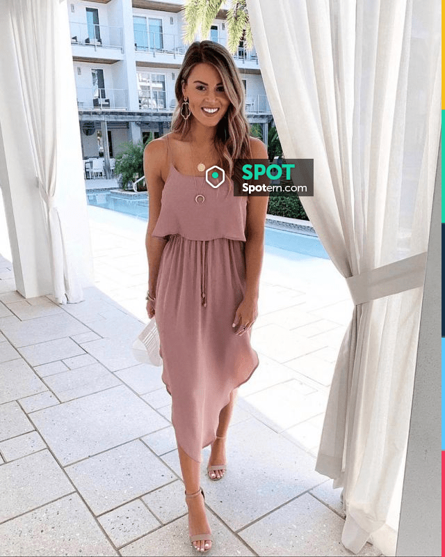 Gorjana Neck­lace of Whitney Graham on the Instagram account ...