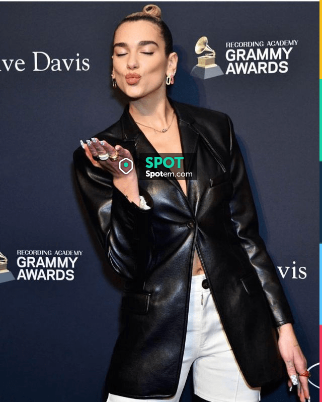 Solange Gold Rings of Dua Lipa on the Instagram account @dualipa ...