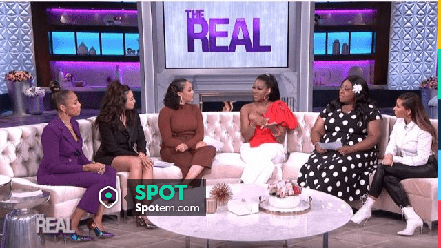 Zara Mini Flare Purple Pants worn by Amanda Seales on The Real January ...