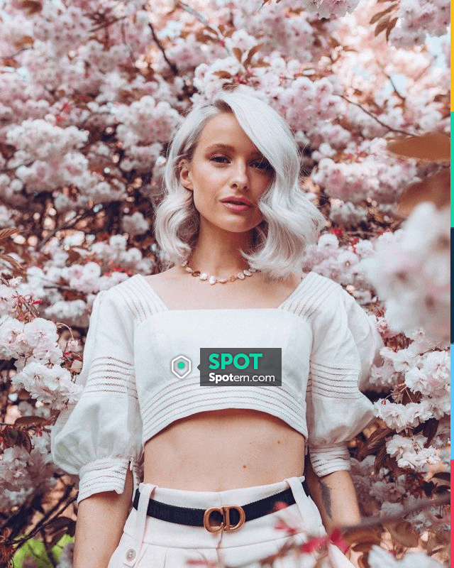 White Top of Victoria on the Instagram account @inthefrow | Spotern