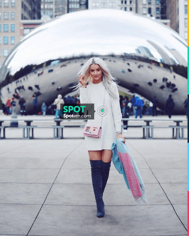 Jumper Dress of Victoria on the Instagram account @inthefrow | Spotern