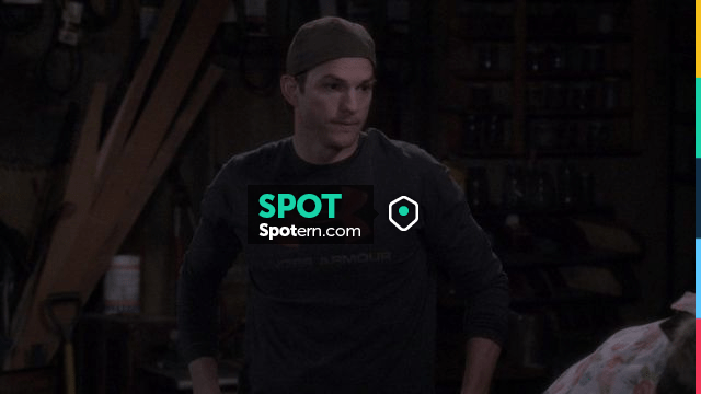 Under Armour Long Sleeve T-Shirt worn by Colt Bennett (Ashton Kutcher ...