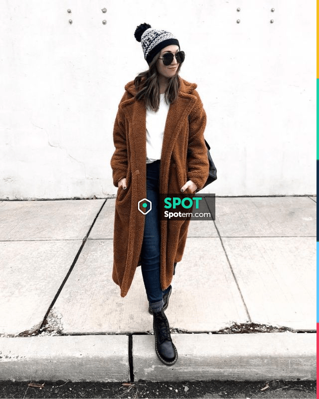 Ted­dy Coat of Karen on the Instagram account @everbstyled | Spotern