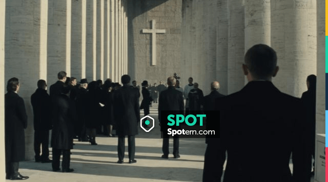 Les bottes à talon Christian Louboutin de Monica Bellucci dans Spectre ...