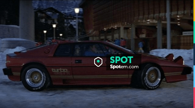 La Lotus Esprit Turbo de Roger Moore dans Rien que pour vos yeux | Spotern