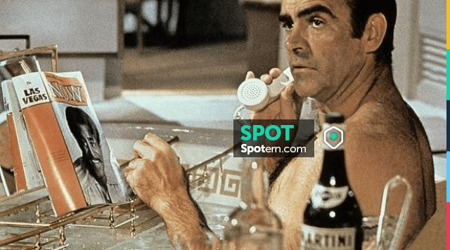 The bottle of Martini James Bond (Sean Connery) in diamonds are forever ...