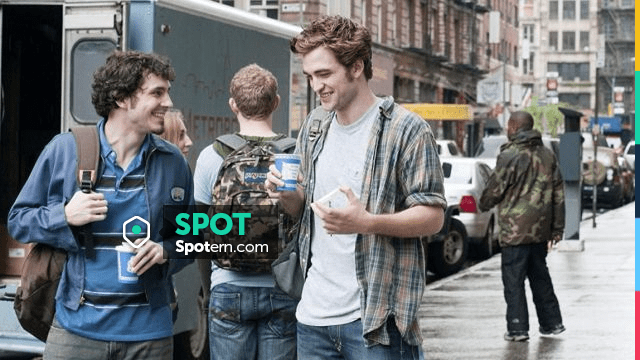 Polo blue striped Aidan Hall (Tate Ellington) in Remember me | Spotern