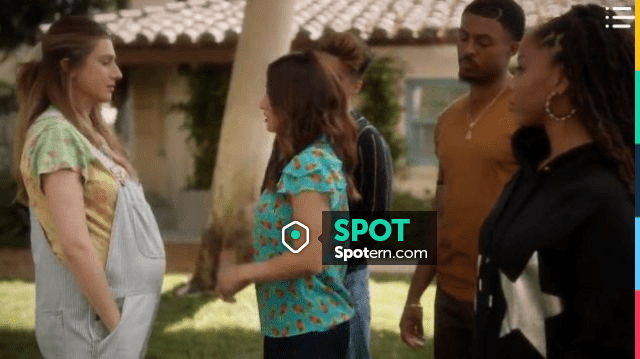 Pineap­ple Print Ruf­fle Blouse worn by Ana Torres (Francia Raisa) in ...