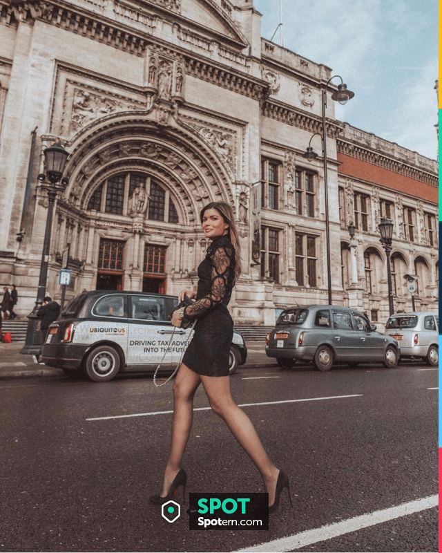 Tacones Negros de Erica Aulds en la cuenta de Instagram @ericaaulds ...