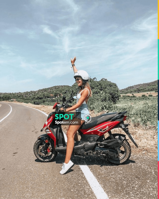 Agolde Vintage Cut Off Short of Erica Aulds on the Instagram account ...