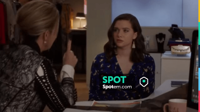 Print Sali Wrap Top of Jane Sloan (Katie Stevens) in The Bold Type ...