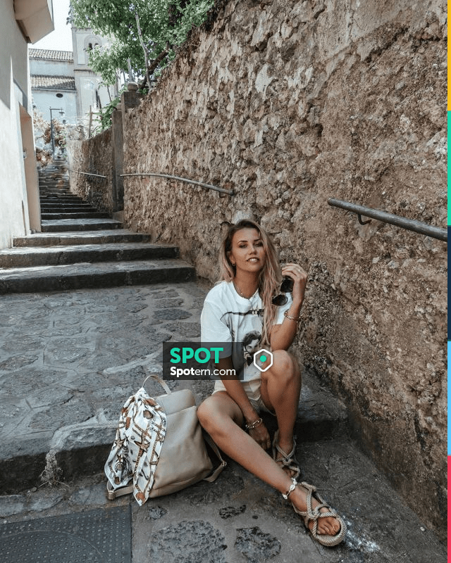 Camiseta gráfica de Miami de Jess en la cuenta de Instagram ...