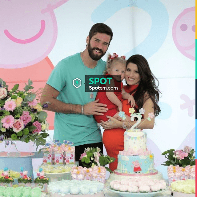 T shirt green Alisson Becker on the account Instagram of @alissonbecker ...