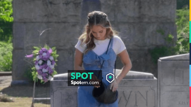 The denim dress with a node of Patty Bladell (Debby Ryan) in Insatiable ...