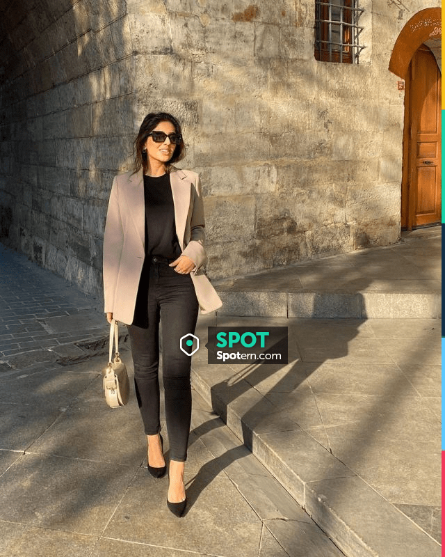 Skinny Jeans Black de Annam Ahmad en la cuenta de Instagram @annam ...