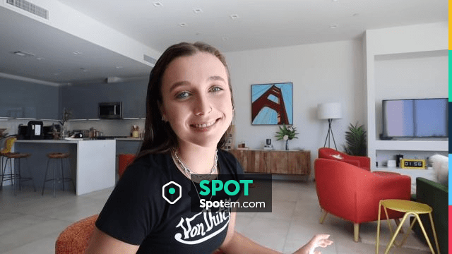 Top negro von Dutch usado por Emma Chamberlain en APRENDER A PATINAR ...